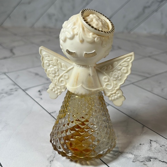 Avon | Accents | Vintage Retro Avon Decanter Angel Wings Unforgettable ...